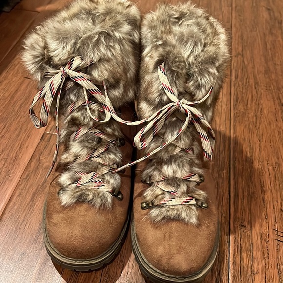Universal Thread | Shoes | Universal Thread Boots With Fur Size 85 ...